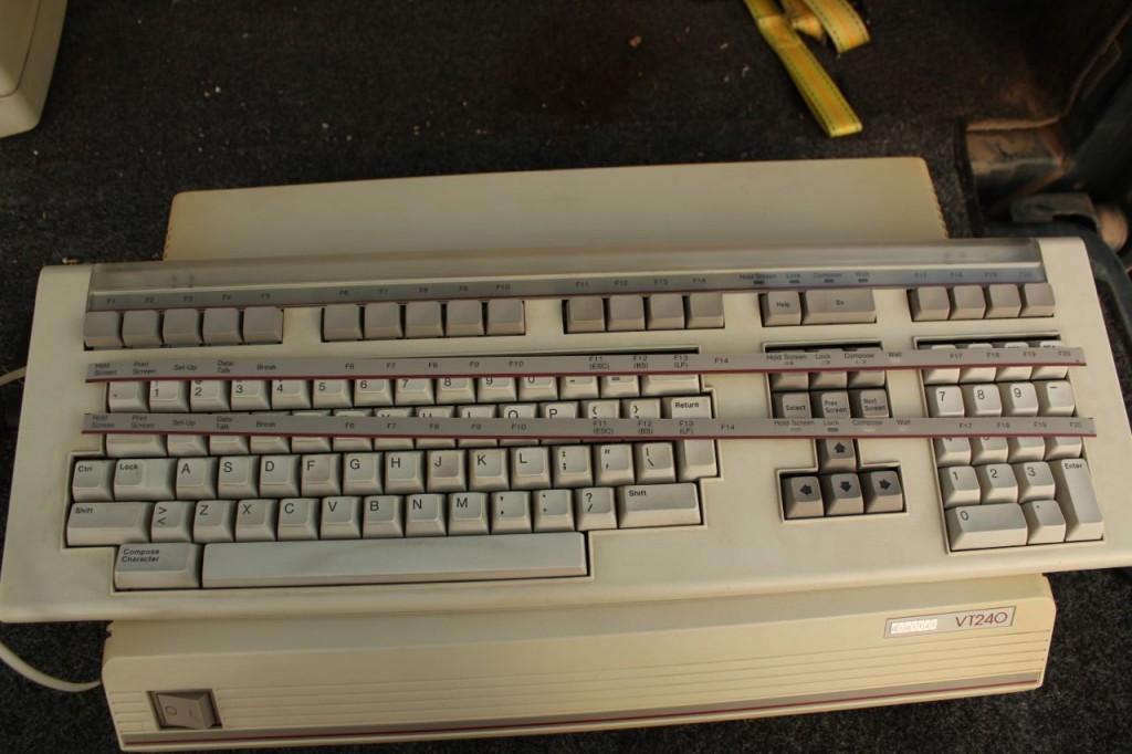 DEC VT240 Terminal – Mark's Tech Journal