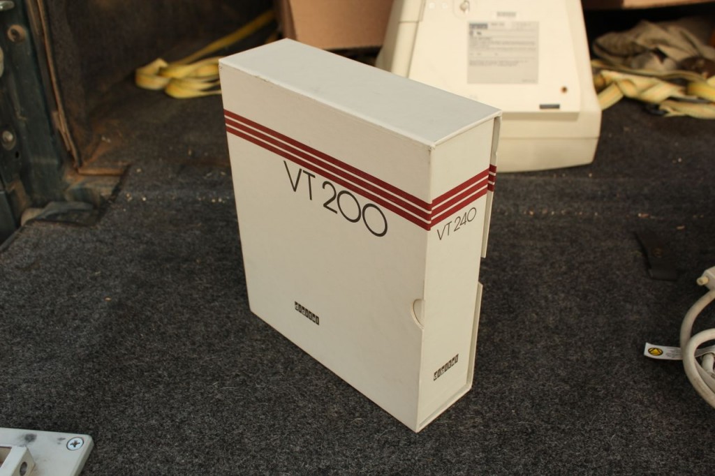 DEC VT240 Terminal – Mark's Tech Journal