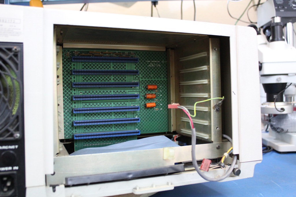 Tandy 6000 Card Cage – Mark's Tech Journal