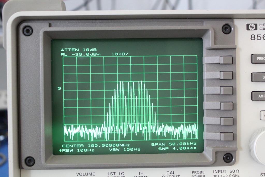HP 8560E Spectrum Analyzer – Mark's Tech Journal